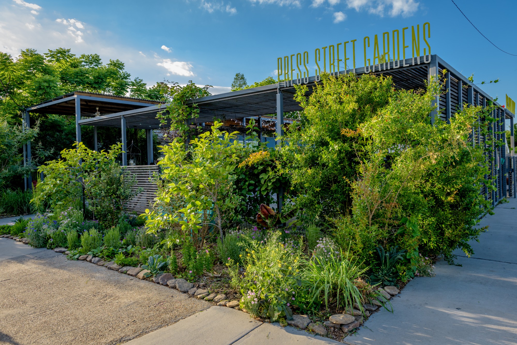 Welcome To The Gardens - Press Street Gardens